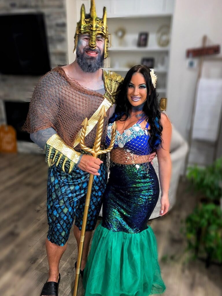 51 Easy DIY Couples Costumes for Halloween.